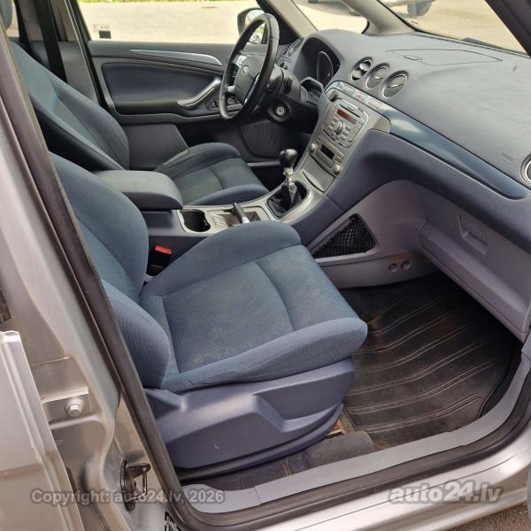 Pelēks Ford S-Max 2007 Tartu, ar dzinēja tilpumu 2.00 L un nobraukumu 334 tūkst. km par 1890 €, foto 8 vietnē AUTOMOTO.COM.LV
