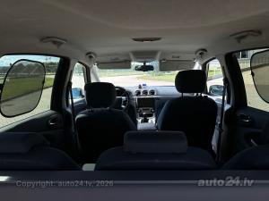 Grey Ford S-Max 2007 in Tallinn, with an engine capacity of 2.00 L and mileage of 176 thousand km for 3999 €, photo 16 on AUTOMOTO.COM.LV