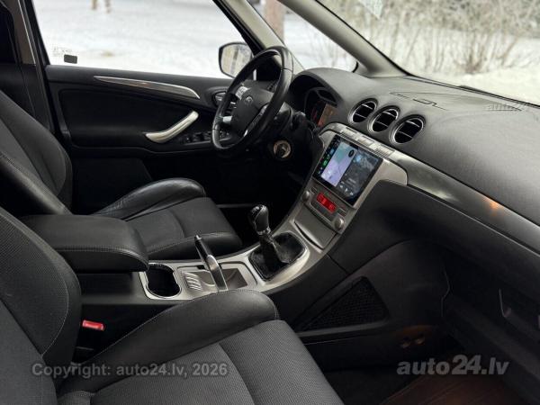Pelēks Ford S-Max 2008 Tartu, ar dzinēja tilpumu 2.00 L un nobraukumu 250 tūkst. km par 2999 €, foto 10 vietnē AUTOMOTO.COM.LV