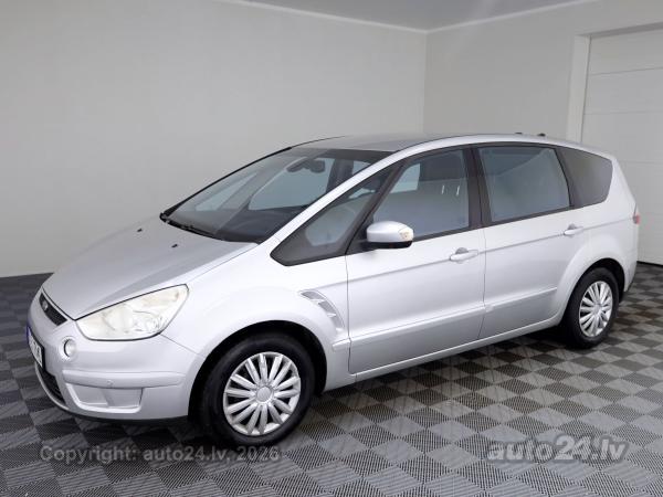 Pelēks Ford S-Max 2008 Tallina, ar dzinēja tilpumu 2.00 L un nobraukumu 239 tūkst. km par 1699 €, foto 2 vietnē AUTOMOTO.COM.LV