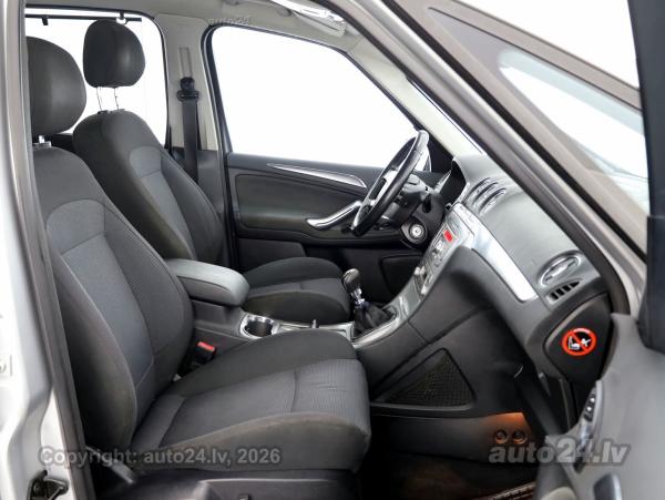 Pelēks Ford S-Max 2008 Tallina, ar dzinēja tilpumu 2.00 L un nobraukumu 239 tūkst. km par 1699 €, foto 6 vietnē AUTOMOTO.COM.LV
