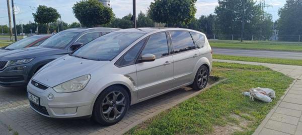 Grey Ford S-Max 2008 in Vilnius, with an engine capacity of 2.00 L and mileage of 410 thousand km for 2250 €, photo 1 on AUTOMOTO.COM.LV