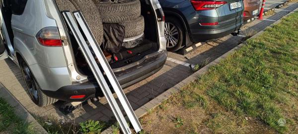 Grey Ford S-Max 2008 in Vilnius, with an engine capacity of 2.00 L and mileage of 410 thousand km for 2250 €, photo 6 on AUTOMOTO.COM.LV
