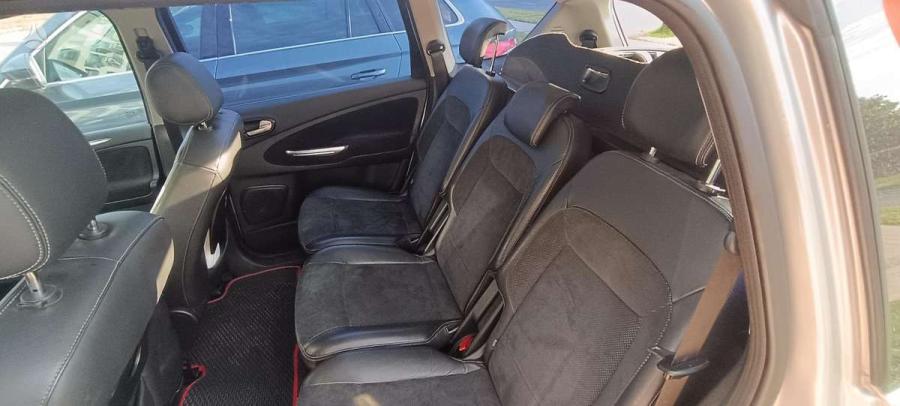 Pelēks Ford S-Max 2008 Viļņa, ar dzinēja tilpumu 2.00 L un nobraukumu 410 tūkst. km par 2250 €, foto 9 vietnē AUTOMOTO.COM.LV