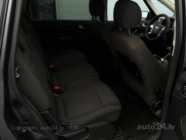 Pelēks Ford S-Max 2009 Tartu, ar dzinēja tilpumu 1.80 L un nobraukumu 370 tūkst. km par 3300 €, foto 10 vietnē AUTOMOTO.COM.LV