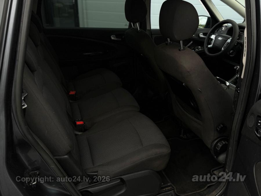 Pelēks Ford S-Max 2009 Tartu, ar dzinēja tilpumu 1.80 L un nobraukumu 370 tūkst. km par 3300 €, foto 11 vietnē AUTOMOTO.COM.LV