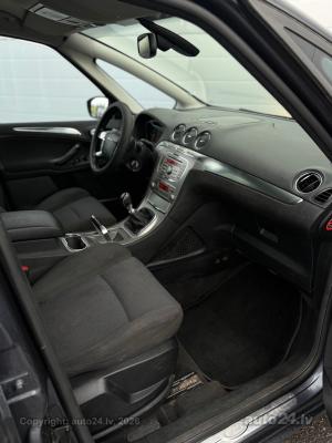 Pelēks Ford S-Max 2009 Tartu, ar dzinēja tilpumu 1.80 L un nobraukumu 370 tūkst. km par 3300 €, foto 12 vietnē AUTOMOTO.COM.LV