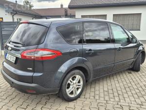 Grey Ford S-Max 2009 in Bauska, with an engine capacity of 2.00 L and mileage of 380 thousand km for 3300 €, photo 10 on AUTOMOTO.COM.LV