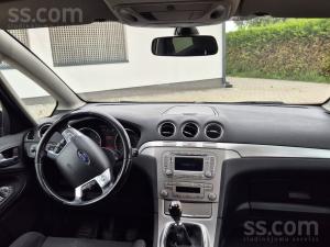 Grey Ford S-Max 2009 in Bauska, with an engine capacity of 2.00 L and mileage of 380 thousand km for 3300 €, photo 11 on AUTOMOTO.COM.LV