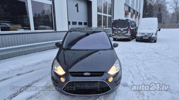 Pelēks Ford S-Max 2010 Tartu, ar dzinēja tilpumu 2.00 L un nobraukumu 262 tūkst. km par 6290 €, foto 3 vietnē AUTOMOTO.COM.LV
