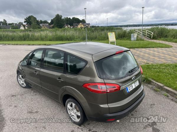 Pelēks Ford S-Max 2010 Pelva, ar dzinēja tilpumu 2.00 L un nobraukumu 312 tūkst. km par 4990 €, foto 2 vietnē AUTOMOTO.COM.LV