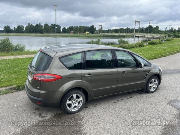 Pelēks Ford S-Max 2010 Pelva, ar dzinēja tilpumu 2.00 L un nobraukumu 312 tūkst. km par 4990 €, foto 8 vietnē AUTOMOTO.COM.LV