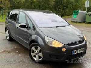 Pelēks Ford S-Max 2010 Tallina, ar dzinēja tilpumu 2.00 L un nobraukumu 381 tūkst. km par 3600 €, foto 1 vietnē AUTOMOTO.COM.LV