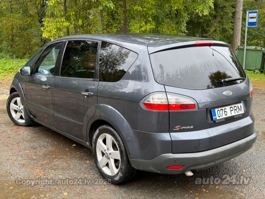 Pelēks Ford S-Max 2010 Tallina, ar dzinēja tilpumu 2.00 L un nobraukumu 381 tūkst. km par 3600 €, foto 4 vietnē AUTOMOTO.COM.LV