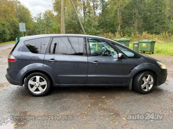 Grey Ford S-Max 2010 in Tallinn, with an engine capacity of 2.00 L and mileage of 381 thousand km for 3600 €, photo 8 on AUTOMOTO.COM.LV