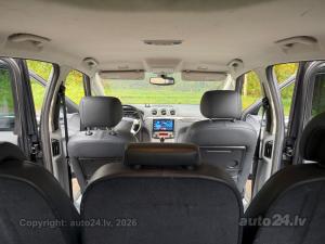 Pelēks Ford S-Max 2010 Tallina, ar dzinēja tilpumu 2.00 L un nobraukumu 381 tūkst. km par 3600 €, foto 19 vietnē AUTOMOTO.COM.LV