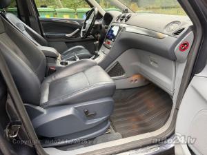 Pelēks Ford S-Max 2010 Tallina, ar dzinēja tilpumu 2.00 L un nobraukumu 381 tūkst. km par 3600 €, foto 20 vietnē AUTOMOTO.COM.LV
