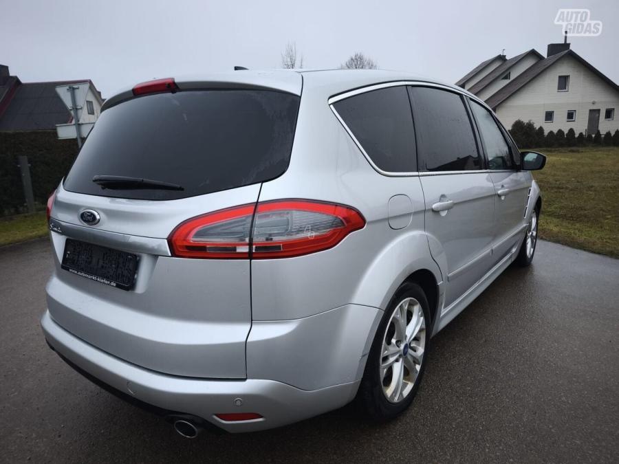 Pelēks Ford S-Max 2011 Druskininkai, ar dzinēja tilpumu 2.20 L un nobraukumu 267 tūkst. km par 5700 €, foto 4 vietnē AUTOMOTO.COM.LV