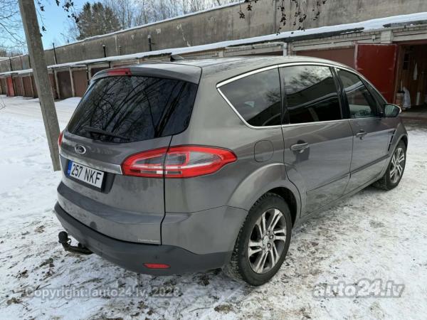 Grey Ford S-Max 2011 in Tallinn, with an engine capacity of 1.60 L and mileage of 300 thousand km for 5100 €, photo 5 on AUTOMOTO.COM.LV