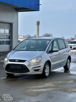 Pelēks Ford S-Max 2011 Kretinga, ar dzinēja tilpumu 2.00 L un nobraukumu 377 tūkst. km par 4350 €, foto  vietnē AUTOMOTO.COM.LV