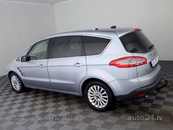 Pelēks Ford S-Max 2011 Tallina, ar dzinēja tilpumu 2.00 L un nobraukumu 324 tūkst. km par 3199 €, foto 4 vietnē AUTOMOTO.COM.LV