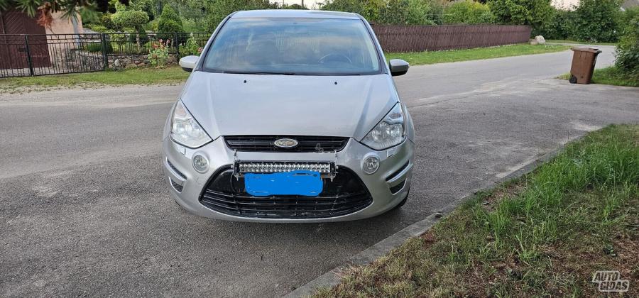 Pelēks Ford S-Max 2011 Šauļi, ar dzinēja tilpumu 2.00 L un nobraukumu 300 tūkst. km par 3800 €, foto 1 vietnē AUTOMOTO.COM.LV
