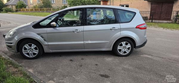 Pelēks Ford S-Max 2011 Šauļi, ar dzinēja tilpumu 2.00 L un nobraukumu 300 tūkst. km par 3500 €, foto 3 vietnē AUTOMOTO.COM.LV