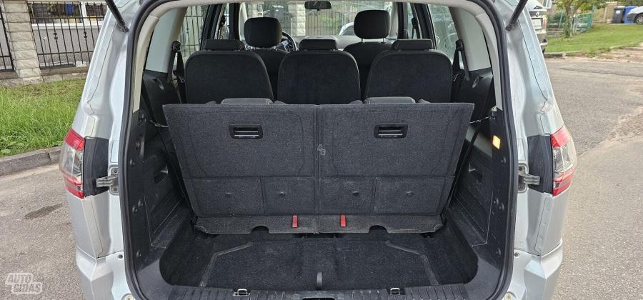 Pelēks Ford S-Max 2011 Šauļi, ar dzinēja tilpumu 2.00 L un nobraukumu 300 tūkst. km par 3800 €, foto 6 vietnē AUTOMOTO.COM.LV