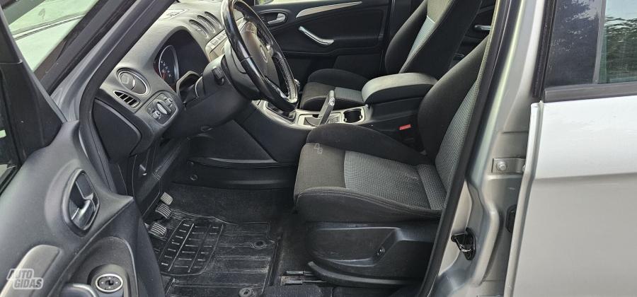 Pelēks Ford S-Max 2011 Šauļi, ar dzinēja tilpumu 2.00 L un nobraukumu 300 tūkst. km par 3800 €, foto 13 vietnē AUTOMOTO.COM.LV