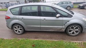 Pelēks Ford S-Max 2011 Rīga, ar dzinēja tilpumu 2.00 L un nobraukumu 340 tūkst. km par 3490 €, foto 5 vietnē AUTOMOTO.COM.LV