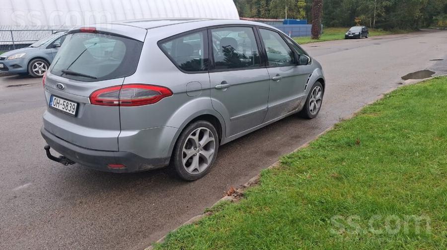 Pelēks Ford S-Max 2011 Rīga, ar dzinēja tilpumu 2.00 L un nobraukumu 340 tūkst. km par 3490 €, foto 6 vietnē AUTOMOTO.COM.LV