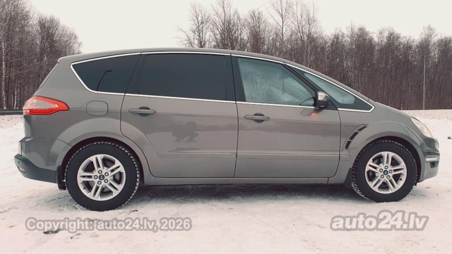 Pelēks Ford S-Max 2012 Tallina, ar dzinēja tilpumu 2.00 L un nobraukumu 258 tūkst. km par 4900 €, foto 3 vietnē AUTOMOTO.COM.LV
