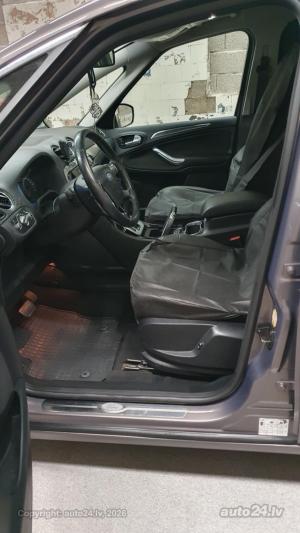 Pelēks Ford S-Max 2012 Tallina, ar dzinēja tilpumu 2.00 L un nobraukumu 258 tūkst. km par 4900 €, foto 9 vietnē AUTOMOTO.COM.LV