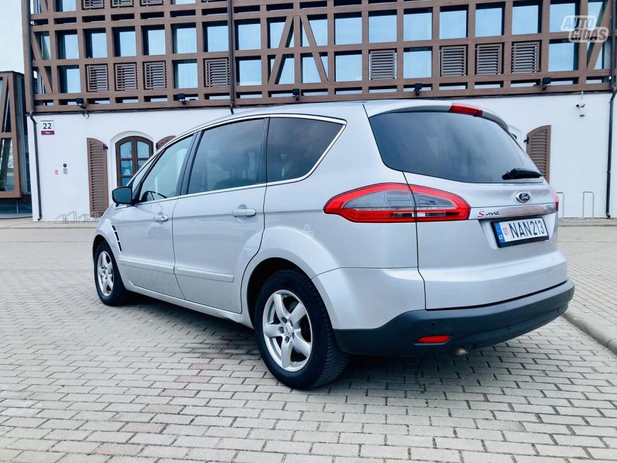 Grey Ford S-Max 2012 in Klaipeda, with an engine capacity of 2.00 L and mileage of 332 thousand km for 5490 €, photo 3 on AUTOMOTO.COM.LV