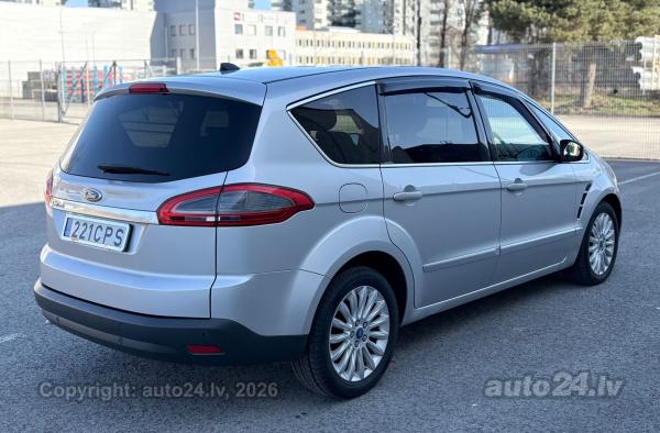 Pelēks Ford S-Max 2012 Tallina, ar dzinēja tilpumu 2.00 L un nobraukumu 162 tūkst. km par 5890 €, foto 5 vietnē AUTOMOTO.COM.LV