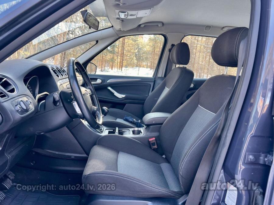 Pelēks Ford S-Max 2013 Tallina, ar dzinēja tilpumu 2.00 L un nobraukumu 250 tūkst. km par 4550 €, foto 7 vietnē AUTOMOTO.COM.LV