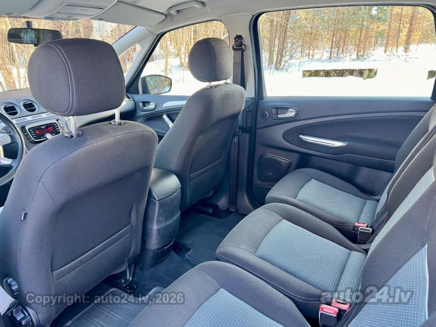 Pelēks Ford S-Max 2013 Tallina, ar dzinēja tilpumu 2.00 L un nobraukumu 250 tūkst. km par 4550 €, foto 8 vietnē AUTOMOTO.COM.LV