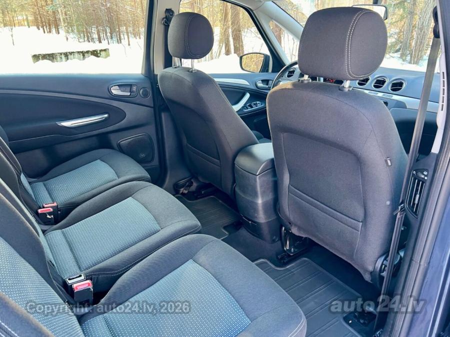Pelēks Ford S-Max 2013 Tallina, ar dzinēja tilpumu 2.00 L un nobraukumu 250 tūkst. km par 4550 €, foto 12 vietnē AUTOMOTO.COM.LV