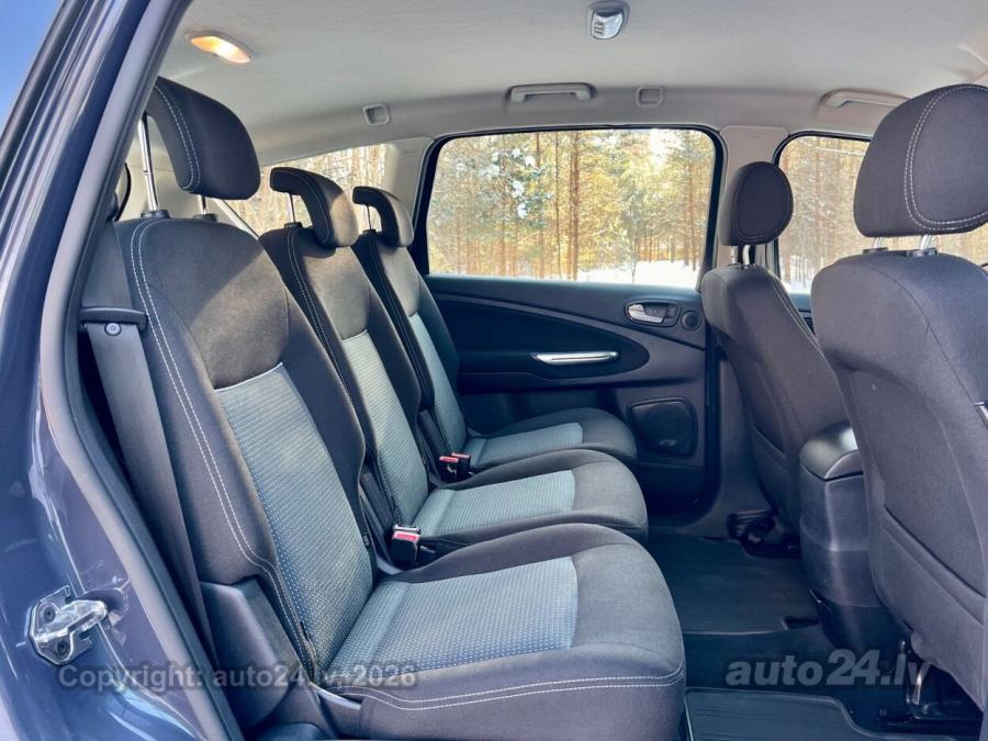 Pelēks Ford S-Max 2013 Tallina, ar dzinēja tilpumu 2.00 L un nobraukumu 250 tūkst. km par 4550 €, foto 13 vietnē AUTOMOTO.COM.LV