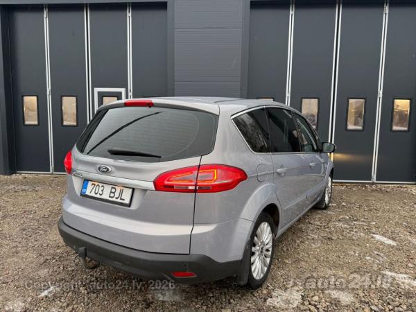 Grey Ford S-Max 2013 in Tallinn, with an engine capacity of 2.00 L and mileage of 307 thousand km for 3550 €, photo 6 on AUTOMOTO.COM.LV