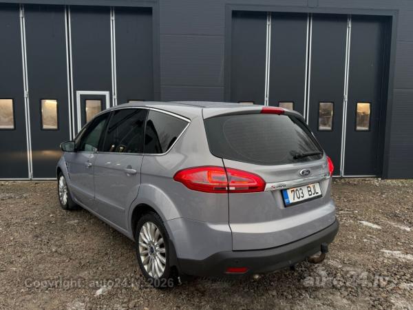 Grey Ford S-Max 2013 in Tallinn, with an engine capacity of 2.00 L and mileage of 307 thousand km for 3550 €, photo 9 on AUTOMOTO.COM.LV