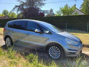 Grey Ford S-Max 2013 in Vilnius, with an engine capacity of 2.00 L and mileage of 330 thousand km for 4200 €, photo 4 on AUTOMOTO.COM.LV