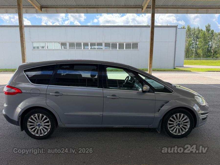 Pelēks Ford S-Max 2013 Valga, ar dzinēja tilpumu 2.00 L un nobraukumu 307 tūkst. km par 3250 €, foto 8 vietnē AUTOMOTO.COM.LV