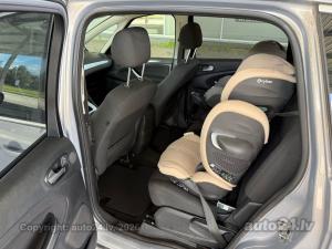Pelēks Ford S-Max 2013 Valga, ar dzinēja tilpumu 2.00 L un nobraukumu 307 tūkst. km par 3250 €, foto 13 vietnē AUTOMOTO.COM.LV