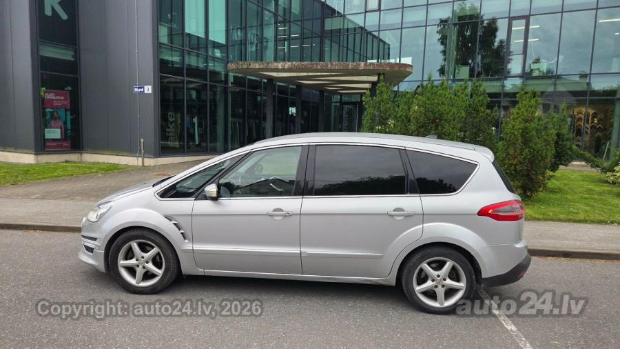 Pelēks Ford S-Max 2013 Tallina, ar dzinēja tilpumu 2.00 L un nobraukumu 265 tūkst. km par 4800 €, foto 3 vietnē AUTOMOTO.COM.LV