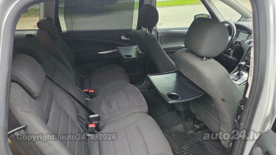 Pelēks Ford S-Max 2013 Tallina, ar dzinēja tilpumu 2.00 L un nobraukumu 265 tūkst. km par 4800 €, foto 10 vietnē AUTOMOTO.COM.LV
