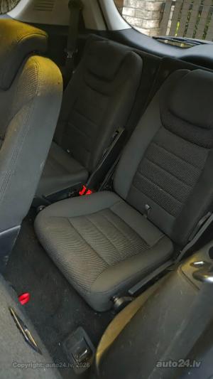Pelēks Ford S-Max 2013 Tallina, ar dzinēja tilpumu 2.00 L un nobraukumu 265 tūkst. km par 4800 €, foto 13 vietnē AUTOMOTO.COM.LV