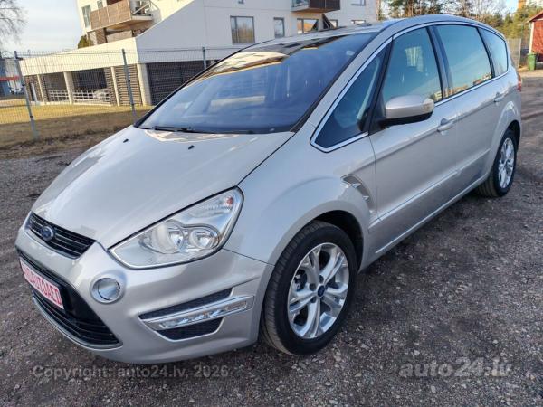 Pelēks Ford S-Max 2014 Tallina, ar dzinēja tilpumu 2.20 L un nobraukumu 200 tūkst. km par 6999 €, foto 1 vietnē AUTOMOTO.COM.LV