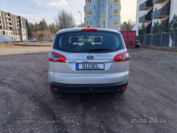 Pelēks Ford S-Max 2014 Tallina, ar dzinēja tilpumu 2.20 L un nobraukumu 200 tūkst. km par 6999 €, foto 4 vietnē AUTOMOTO.COM.LV