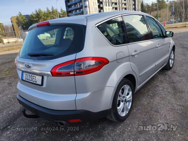 Pelēks Ford S-Max 2014 Tallina, ar dzinēja tilpumu 2.20 L un nobraukumu 200 tūkst. km par 6999 €, foto 6 vietnē AUTOMOTO.COM.LV